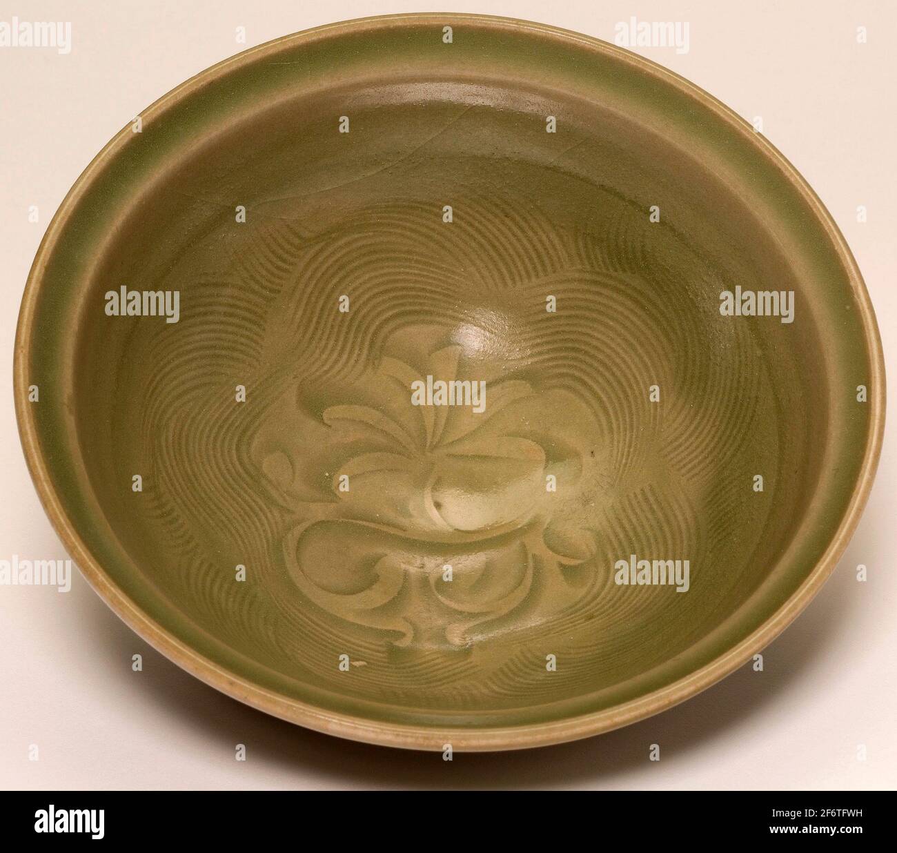 Yaozhou ware hi-res stock photography and images - Alamy