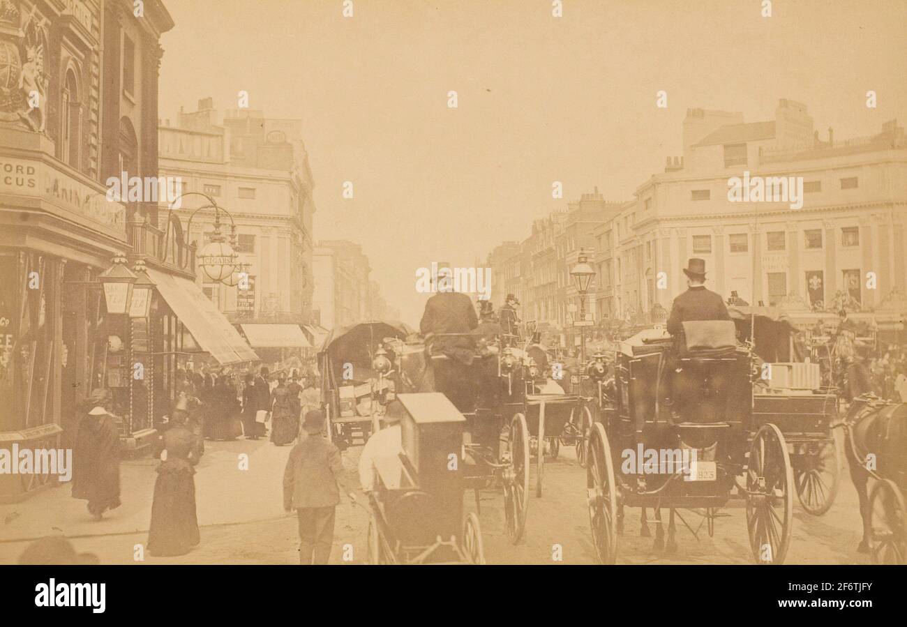 1800s circus hi-res stock photography and images - Alamy