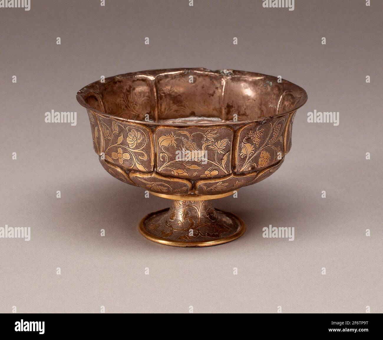 Stem cup tang dynasty hi-res stock photography and images - Alamy