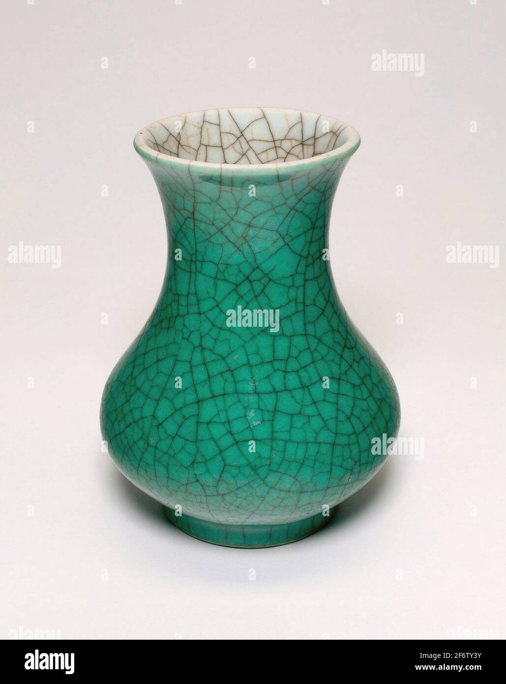 Apple Green Crackled Glaze High Resolution Stock Photography and Images ...
