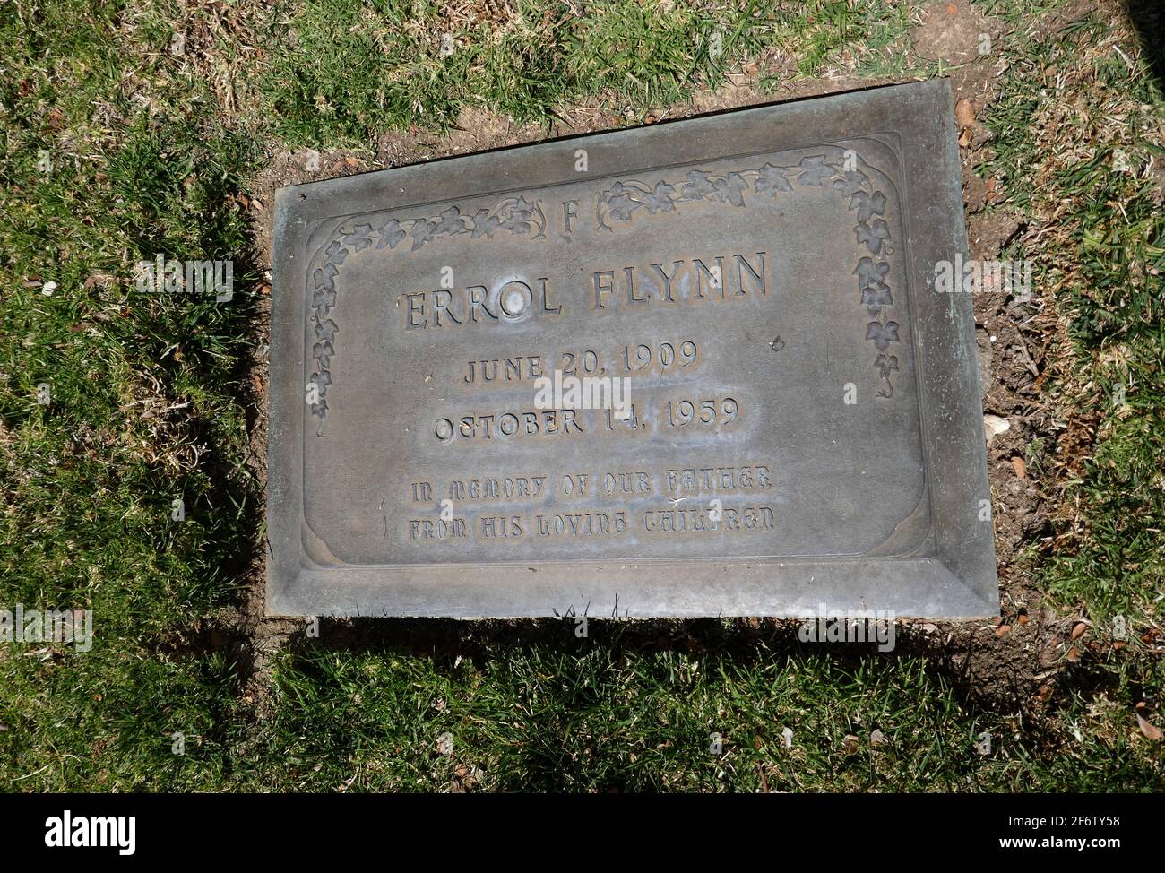 Errol flynn grave forest lawn hi-res stock photography and images - Alamy