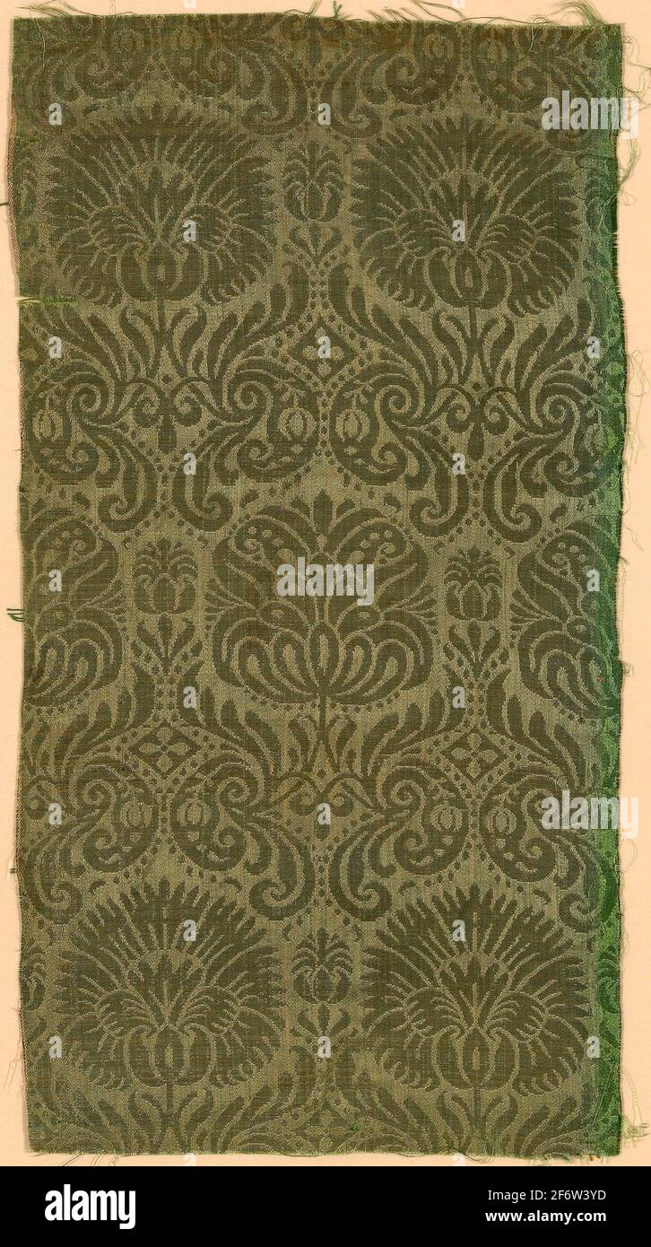 Warp faced satin weave hi-res stock photography and images - Alamy