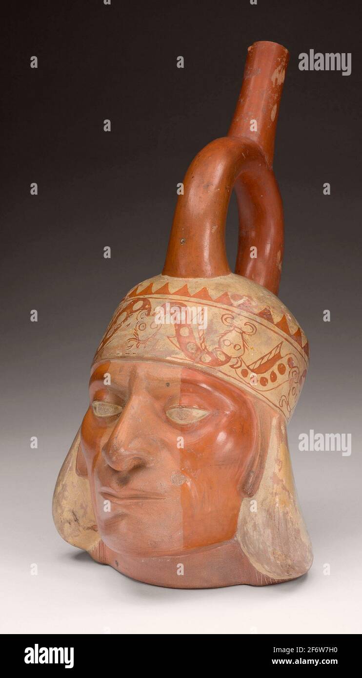 Ceramic vessel portrait vessel moche hi-res stock photography and ...