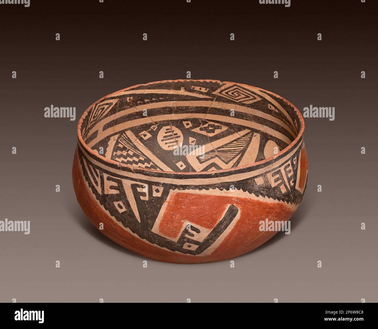 Polychrome ceramic hi-res stock photography and images - Alamy