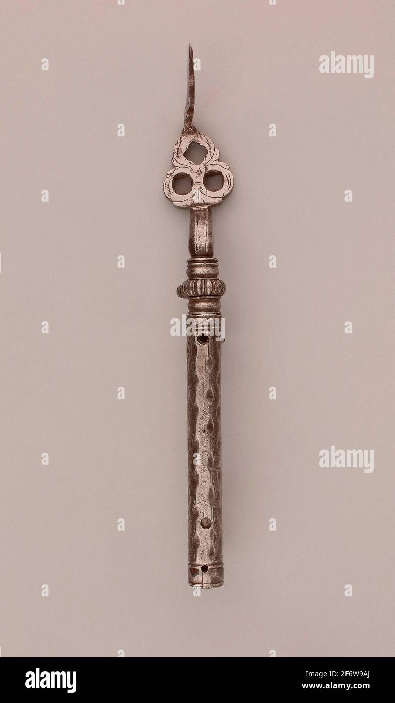 17th century lock hi-res stock photography and images - Alamy