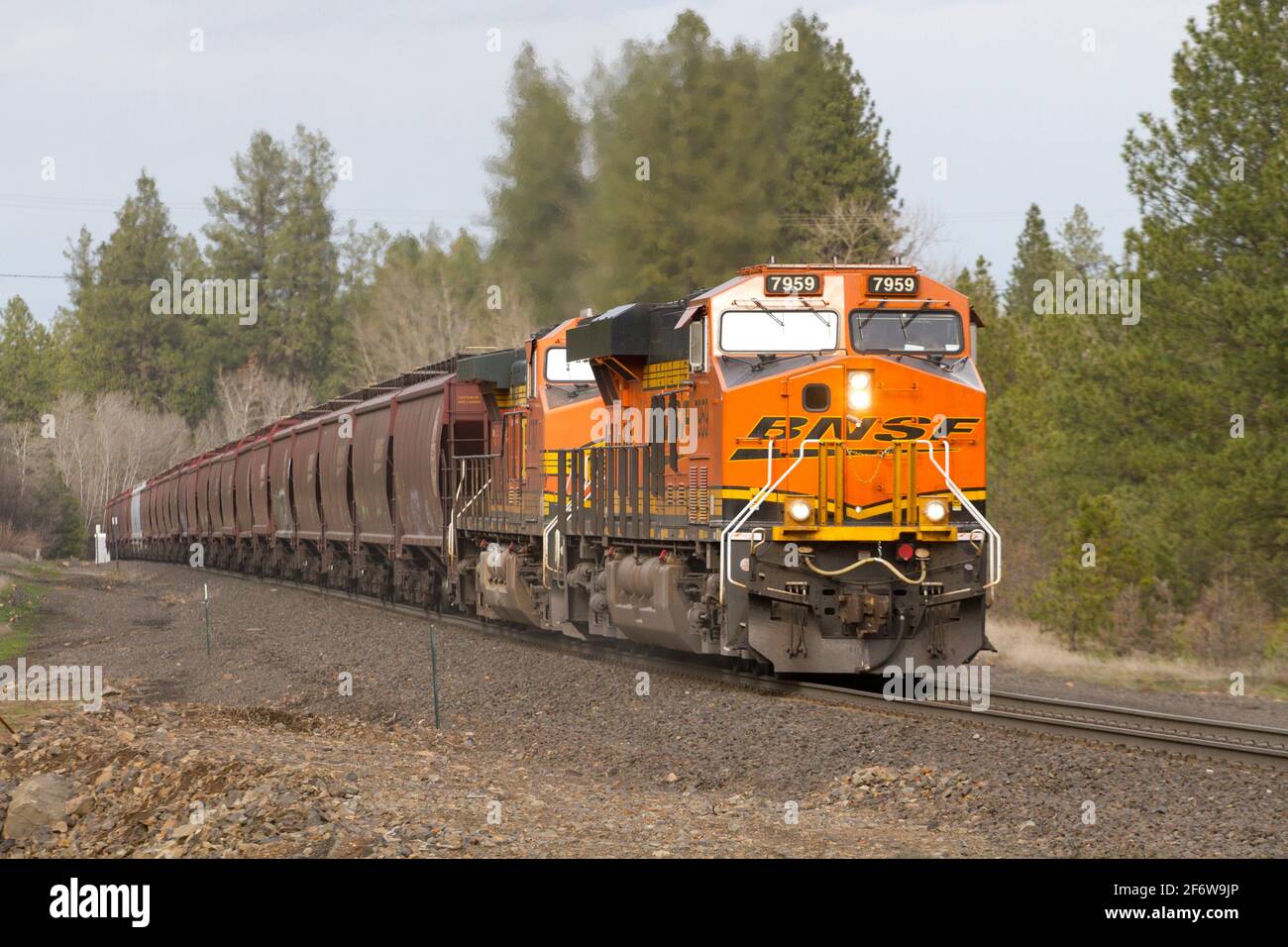 Hauling grain hi-res stock photography and images - Alamy