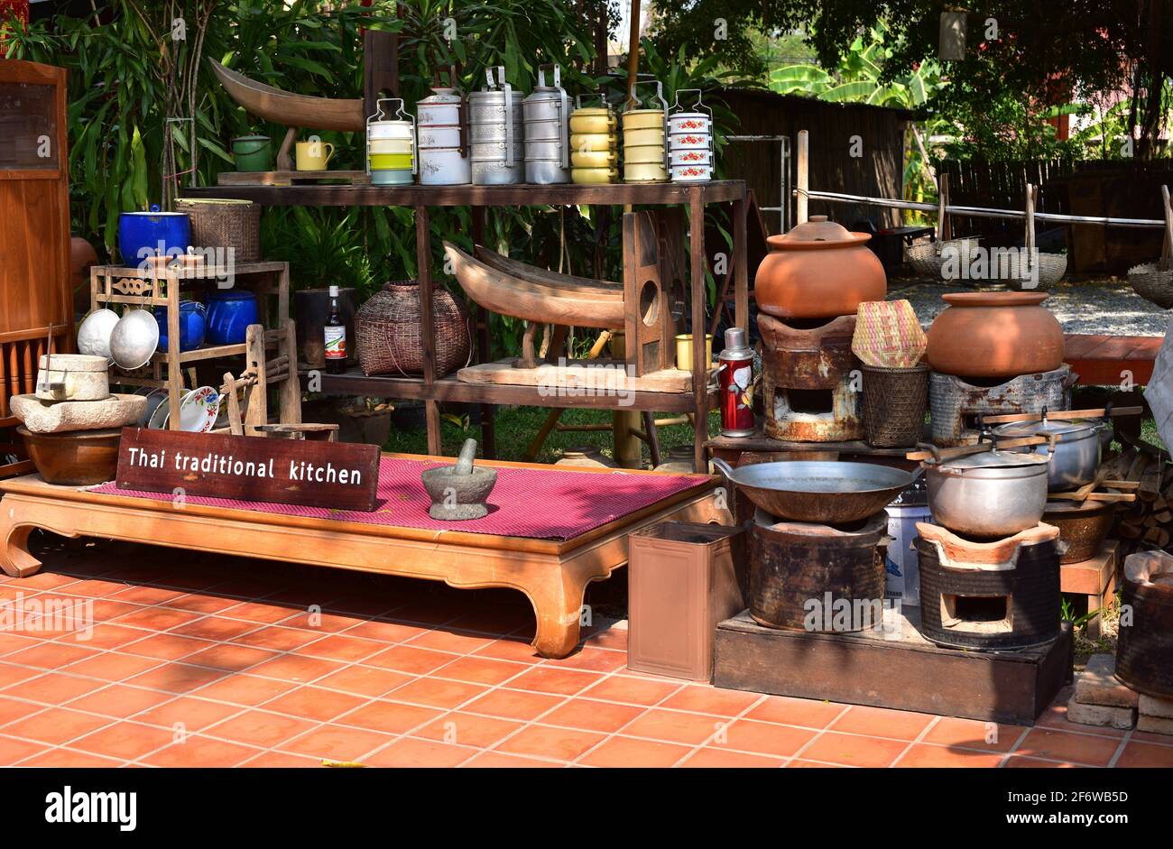 Thai thailand south east asia hi-res stock photography and images - Alamy