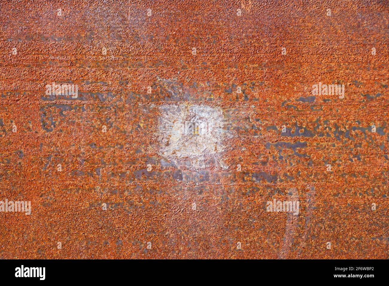 Impact plate hi-res stock photography and images - Alamy