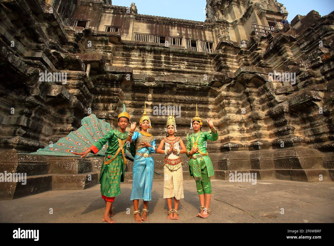 Cambodian art and culture hi-res stock photography and images - Alamy
