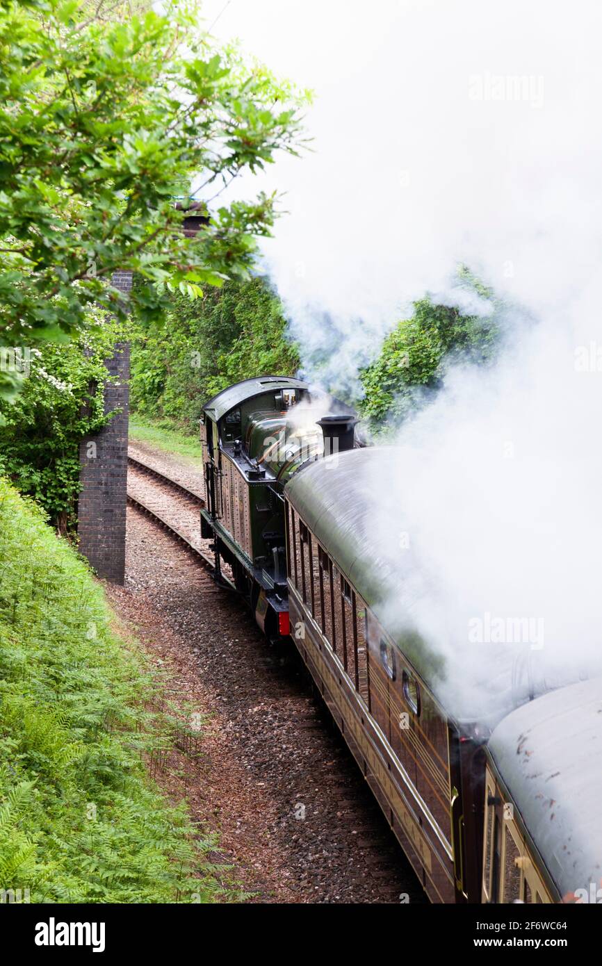 England, Devon, GWR Steam Locomotive No. 4277 'Hercules' passing Noss ...