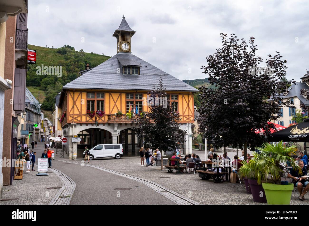 Arreau, france hi-res stock photography and images - Alamy