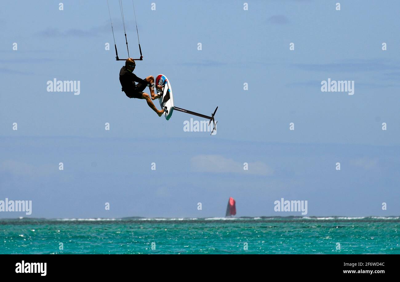 Full boarding hi-res stock photography and images - Alamy