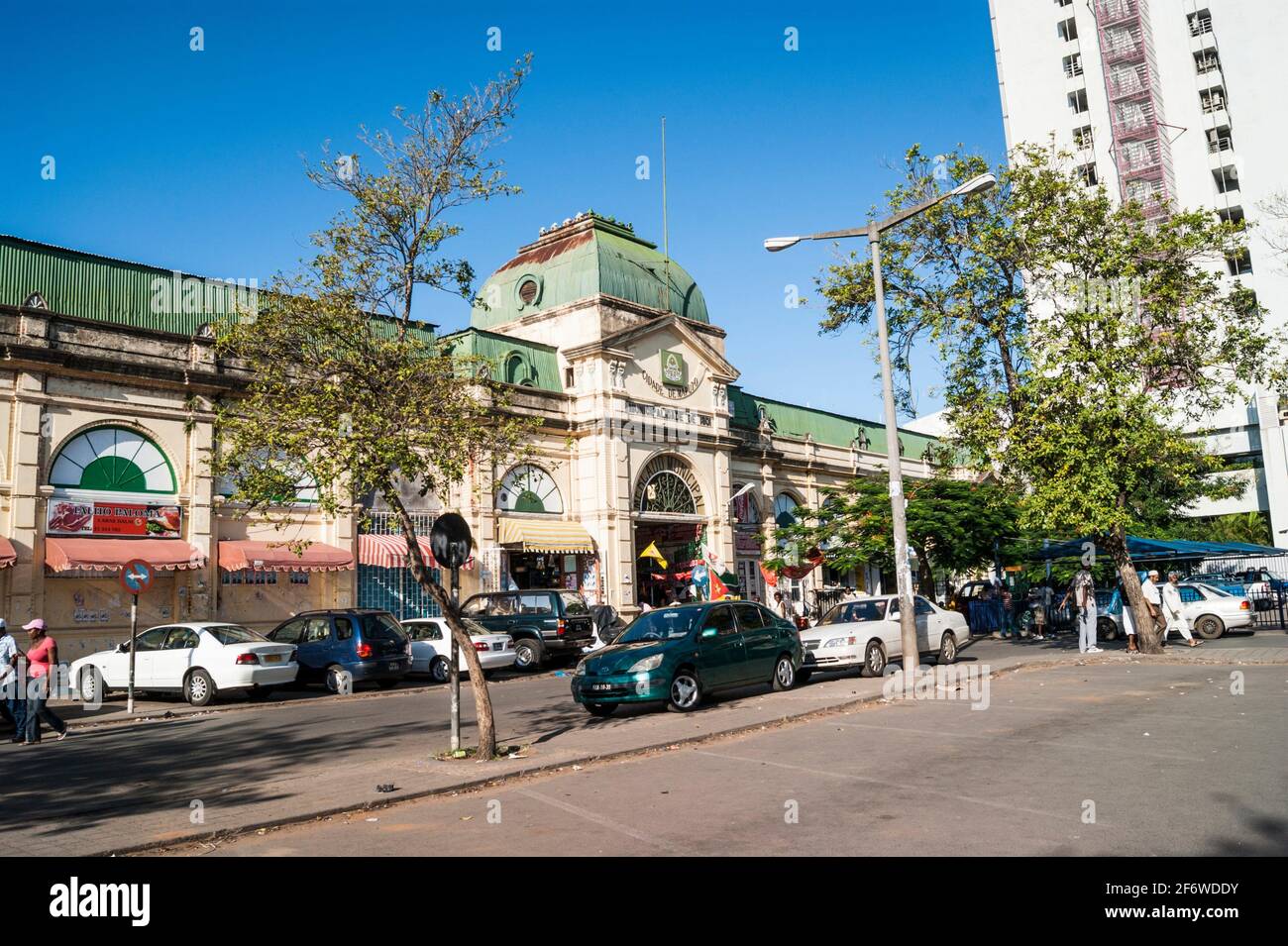 Africa mozambique maputo maputo central hi-res stock photography and ...