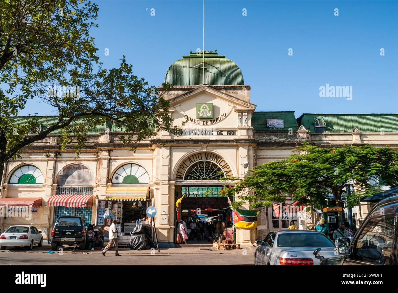 Maputo central hi-res stock photography and images - Alamy