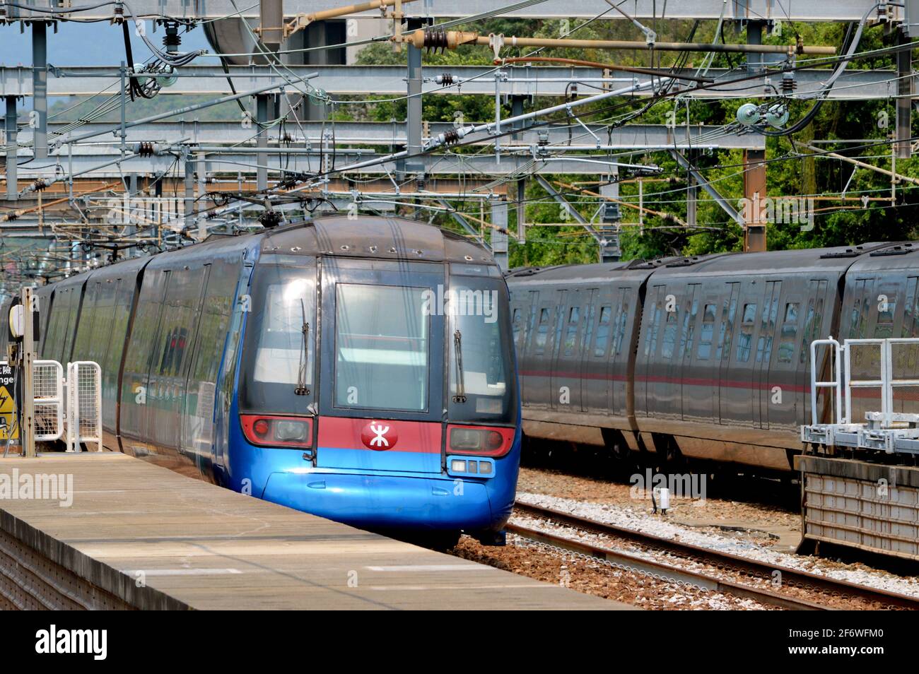 Airport mtr train hong kong hi-res stock photography and images - Alamy
