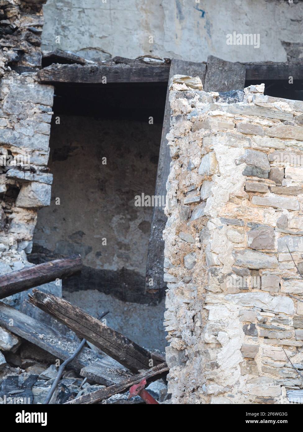 Collapsed old stone mountain house Stock Photo - Alamy