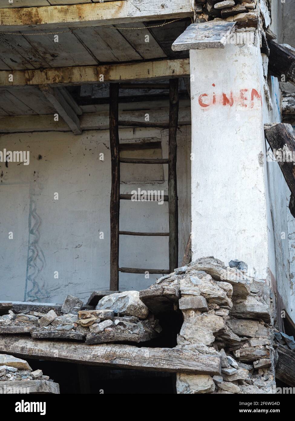 Collapsed old stone mountain house Stock Photo - Alamy