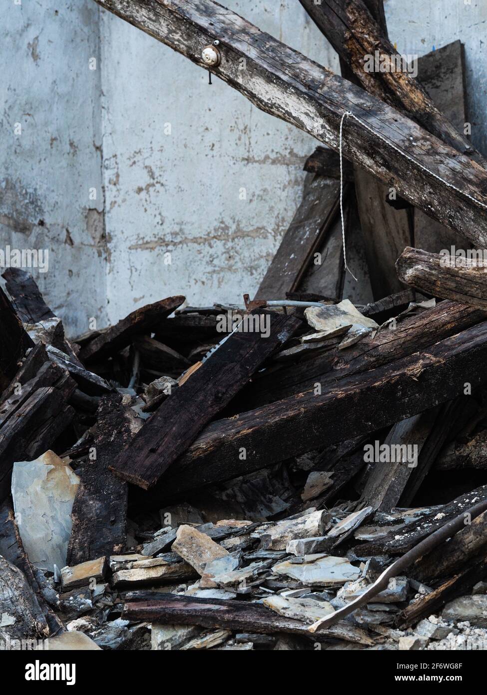 Collapsed old stone mountain house Stock Photo - Alamy