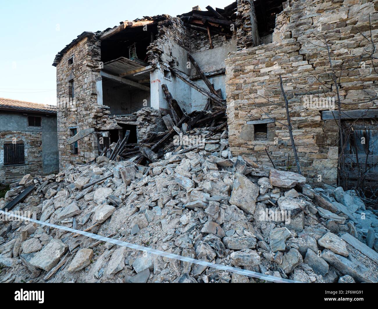Collapsed old stone mountain house Stock Photo - Alamy