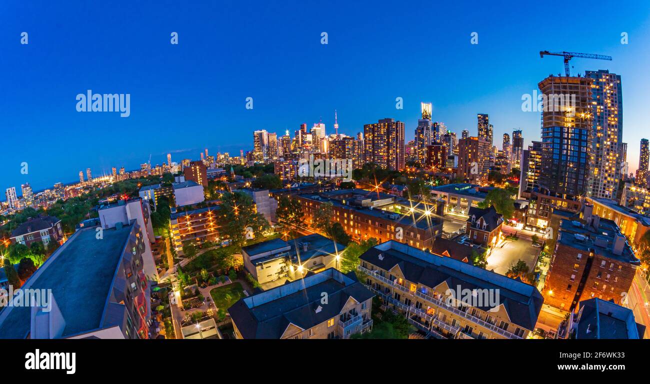 Toronto Canada at night Stock Photo - Alamy