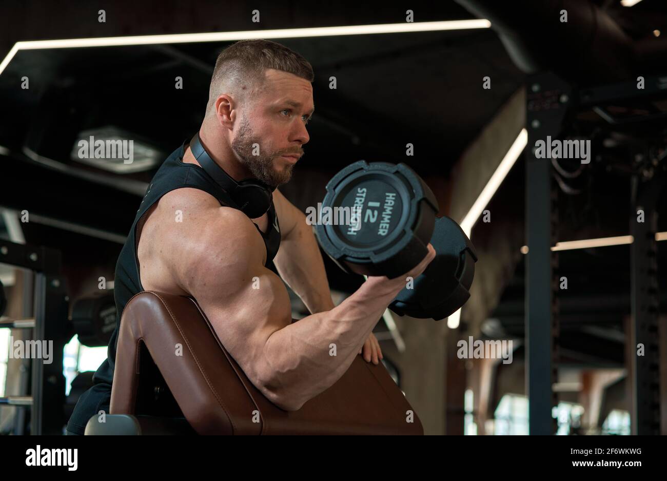 Exercise, pecs hi-res stock photography and images - Alamy