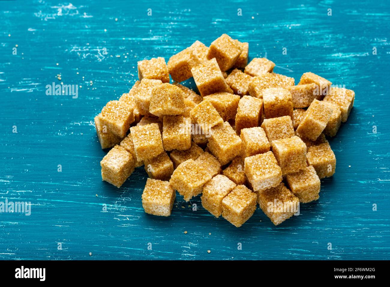 Mountain of sugar cubes hi-res stock photography and images - Alamy