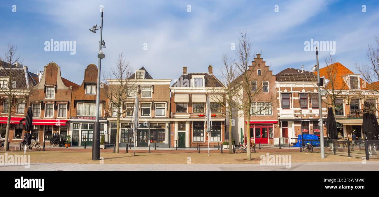 Panorama of historic houses at the Koemarkt square in Purmerend ...