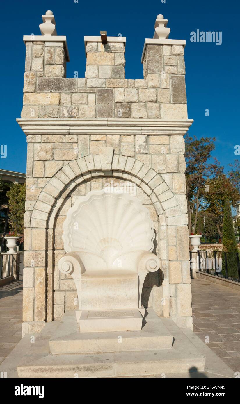 St constantine and helena resort hi-res stock photography and images ...