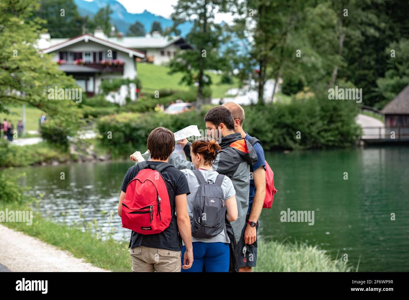 Paper map hi-res stock photography and images - Alamy