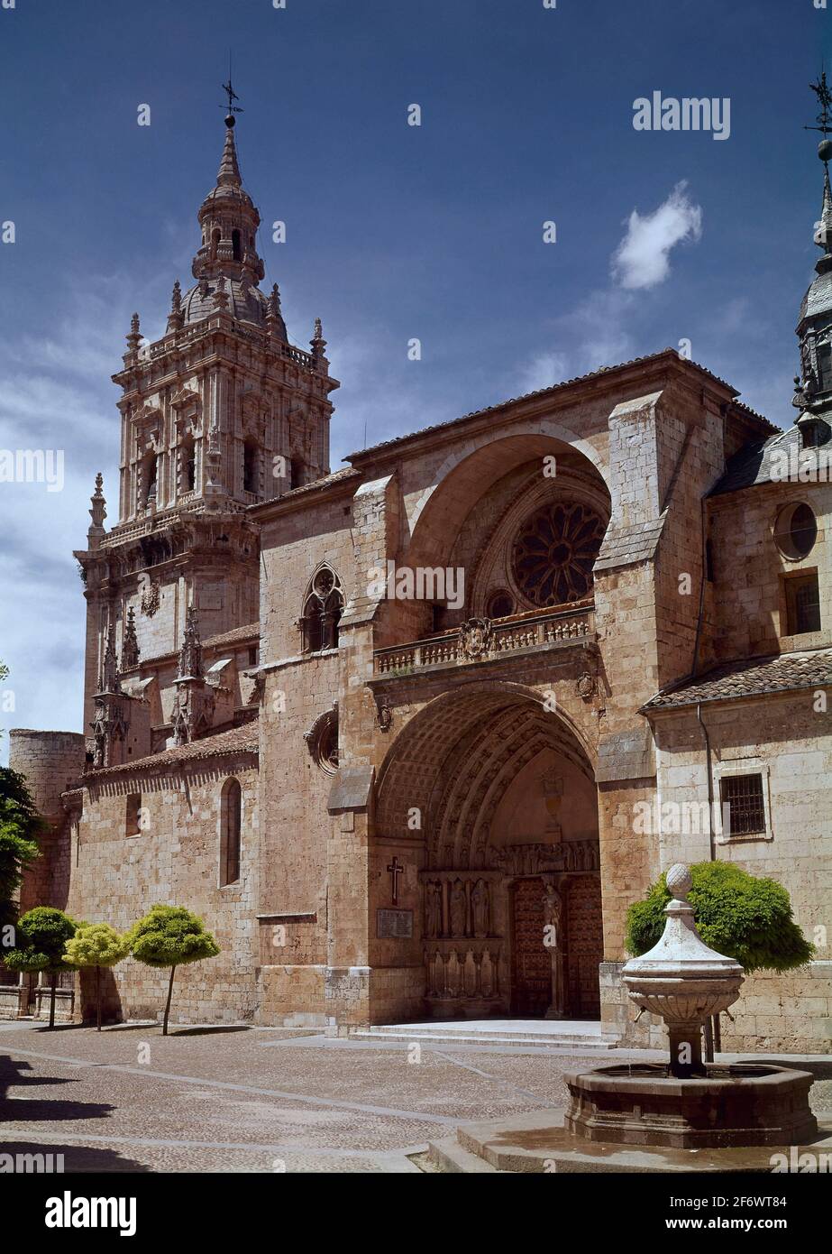 Catedral burgo de osma hi-res stock photography and images - Alamy