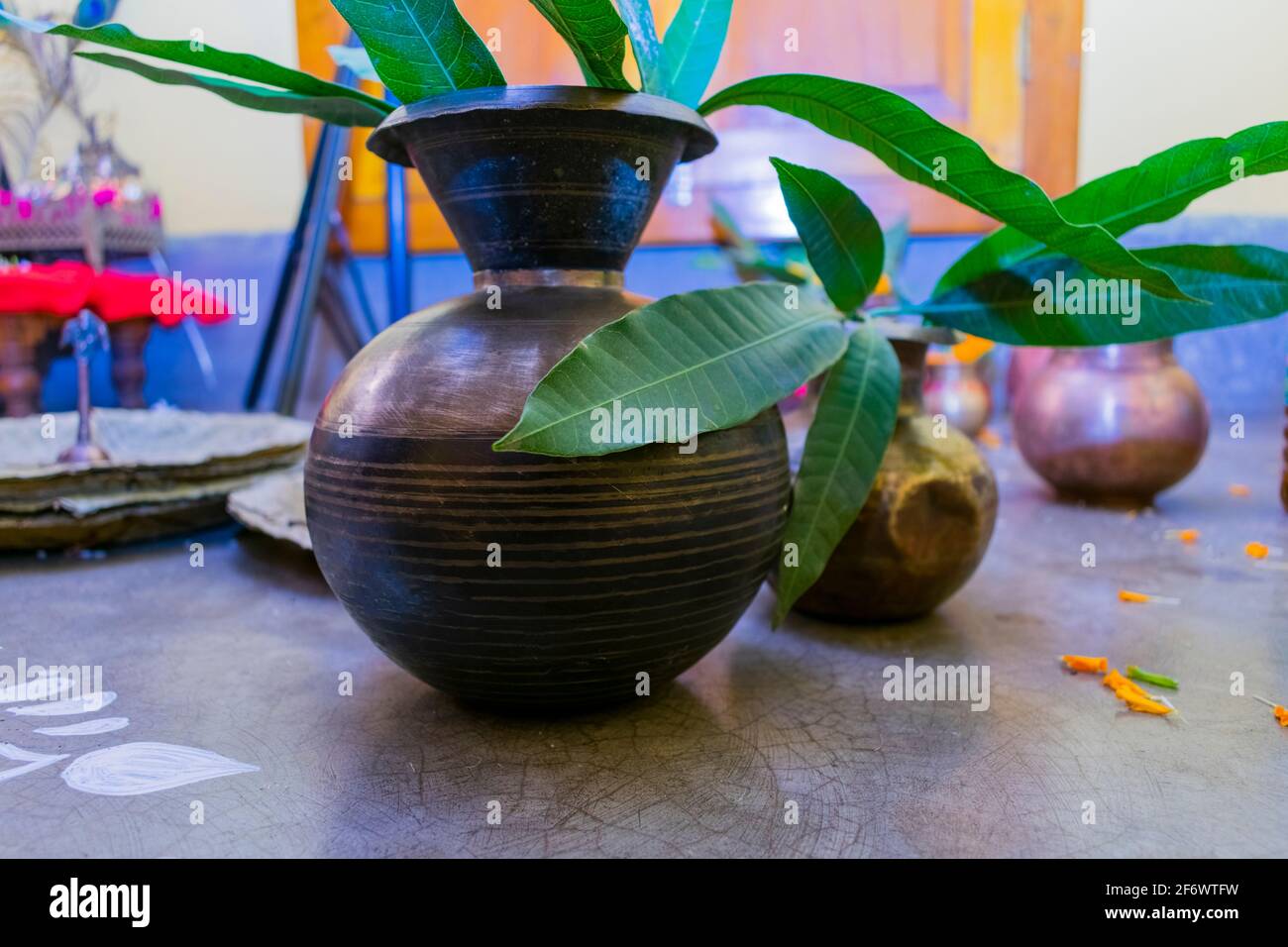 Water hindu wedding hi-res stock photography and images - Alamy