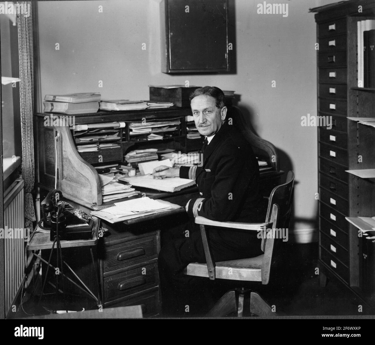 Warrants Black and White Stock Photos & Images - Alamy