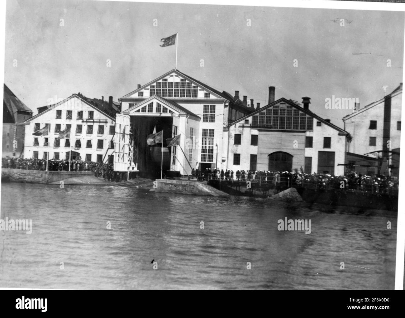 The hunter Karlskrona's launch.The picture shows the champion inside ...