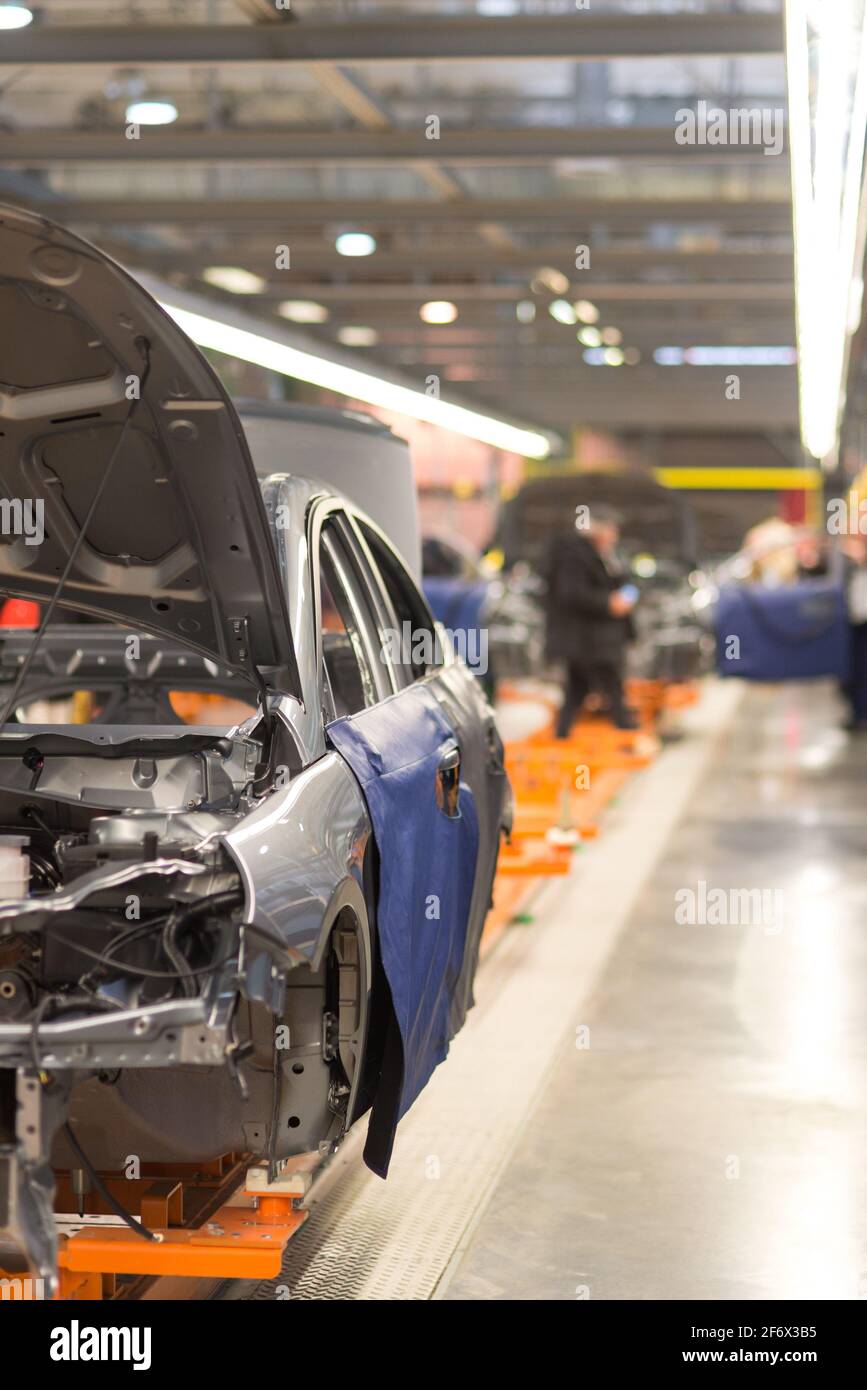 The production line for the assembly of new vehicles Stock Photo - Alamy