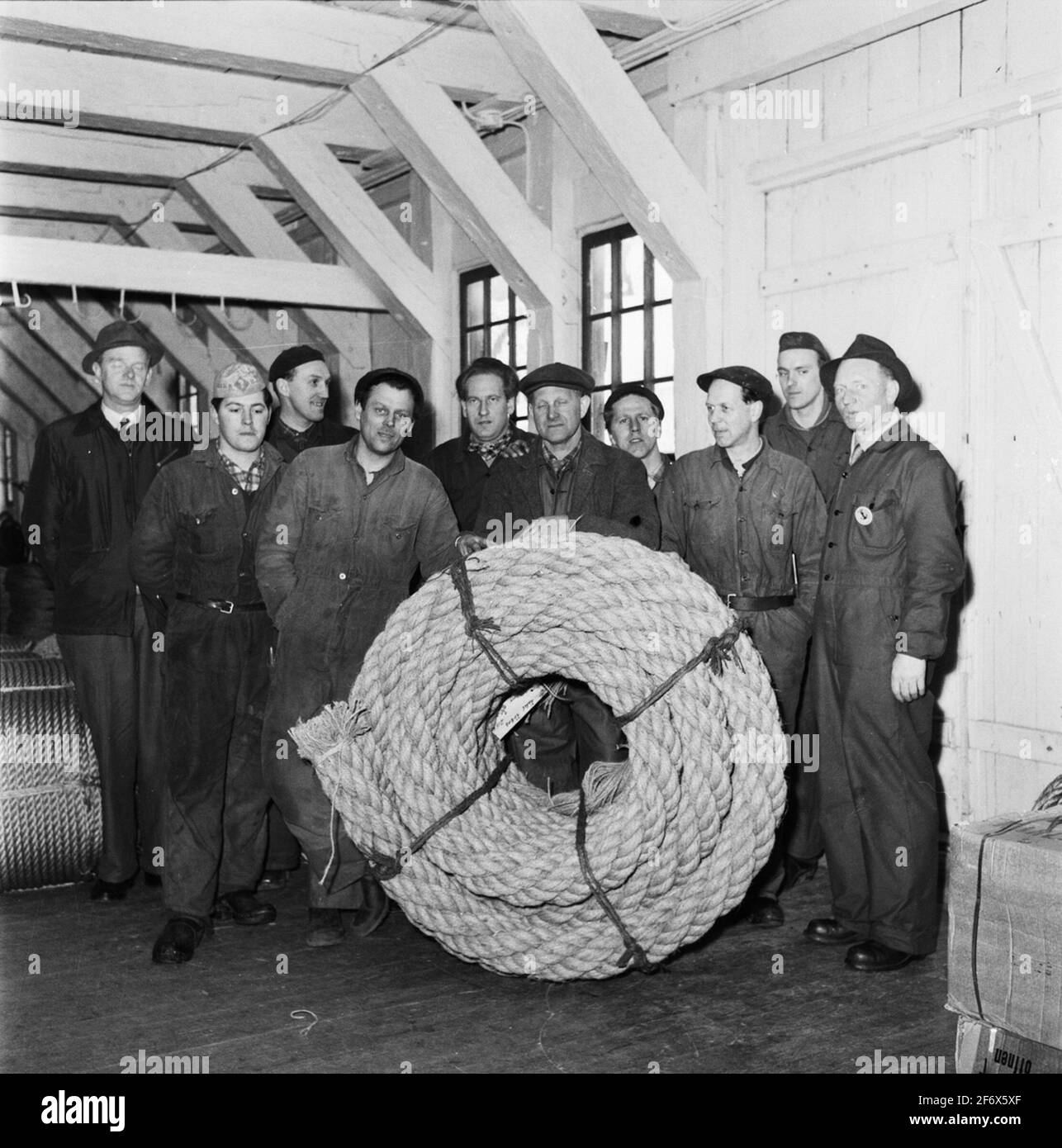 The rope ware track (pictured name).The rope warehouse (depicted name ...