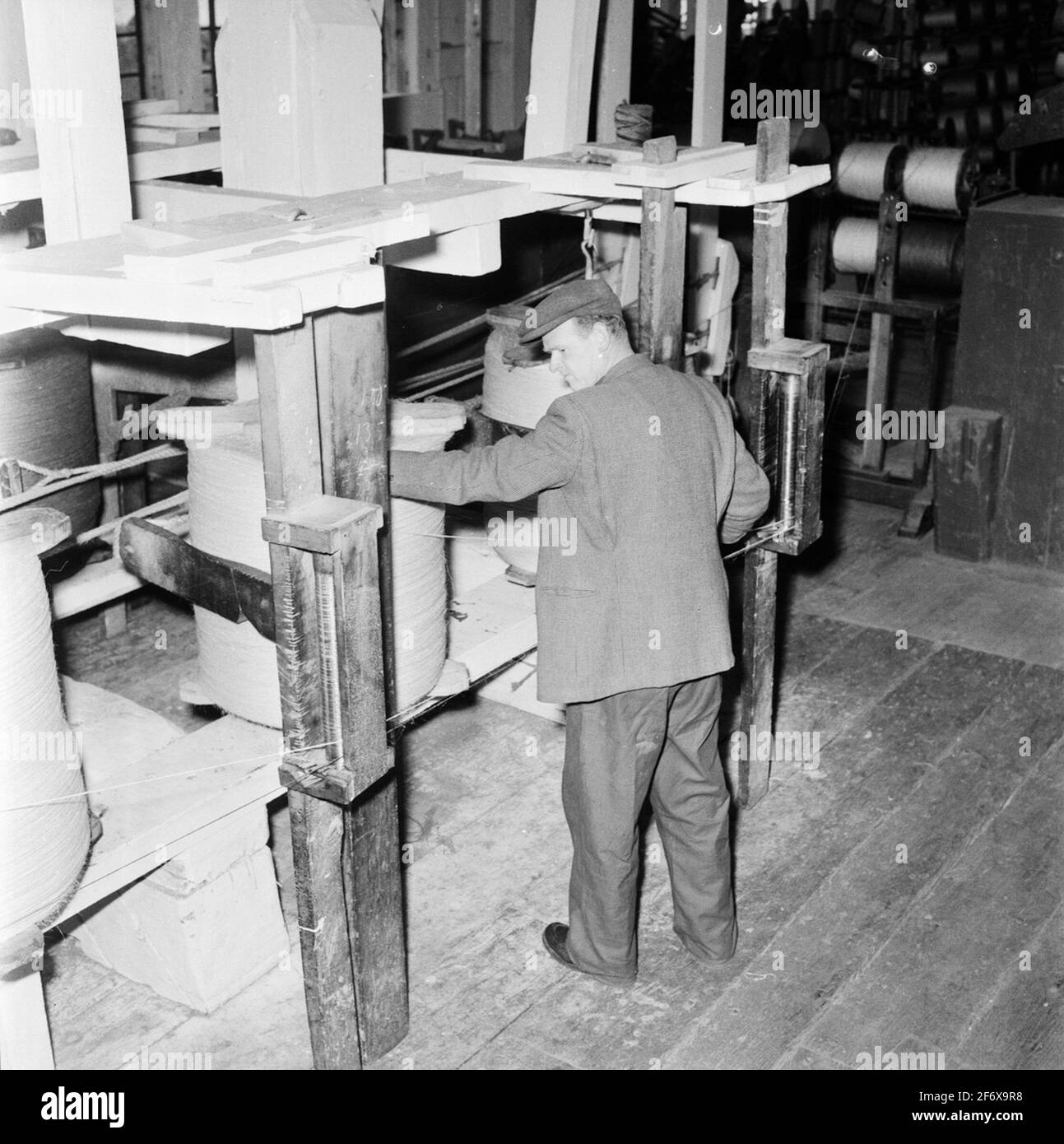The rope ware track (pictured name).The rope warehouse (depicted name ...