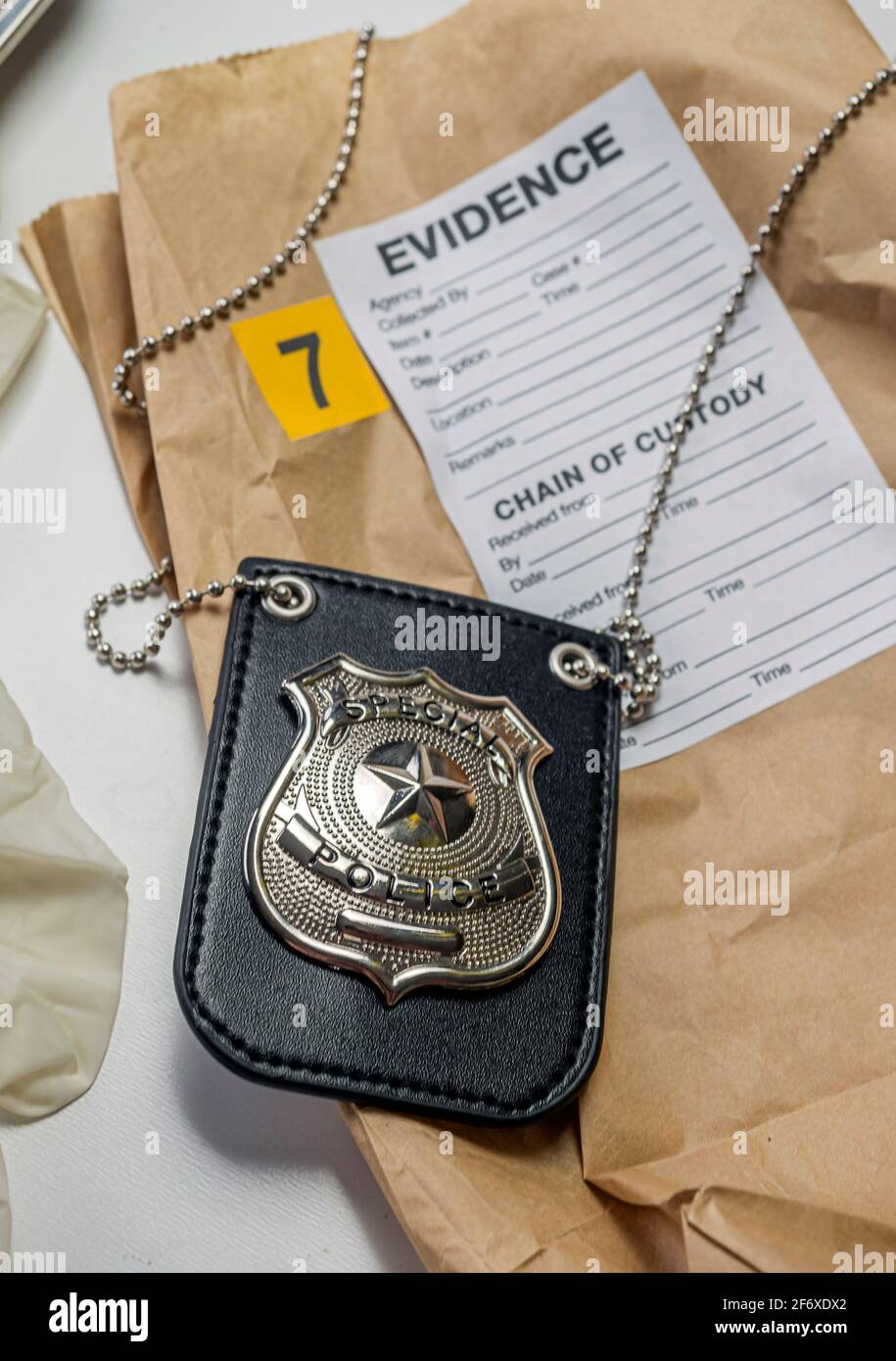 Illegal drug detector hi-res stock photography and images - Alamy