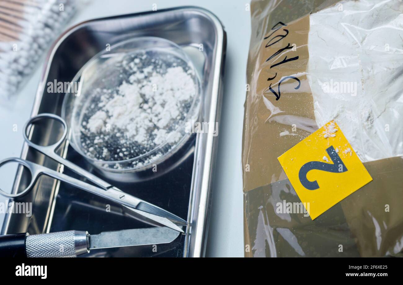 Drug test hi-res stock photography and images - Alamy