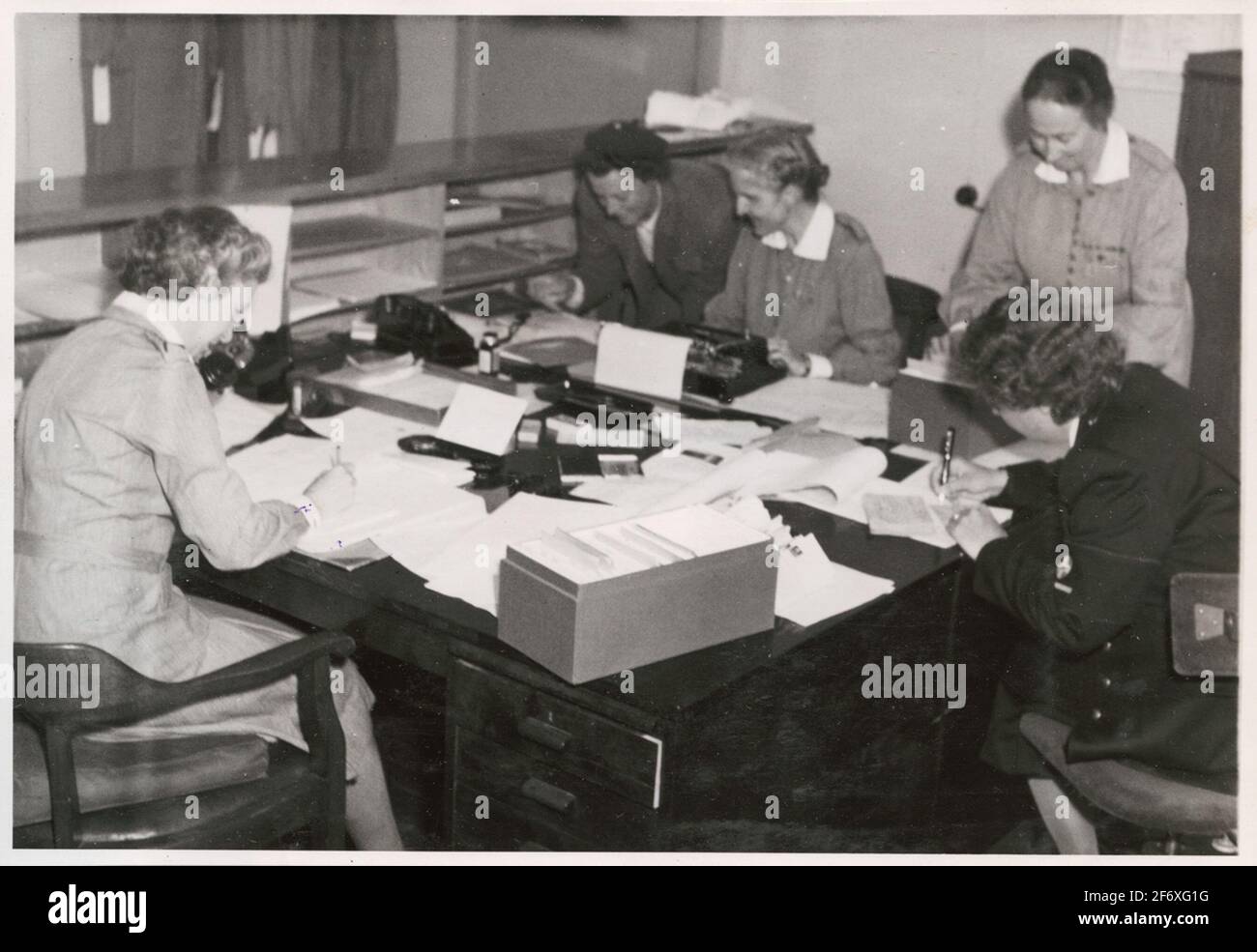 Lots make office work Stock Photo - Alamy