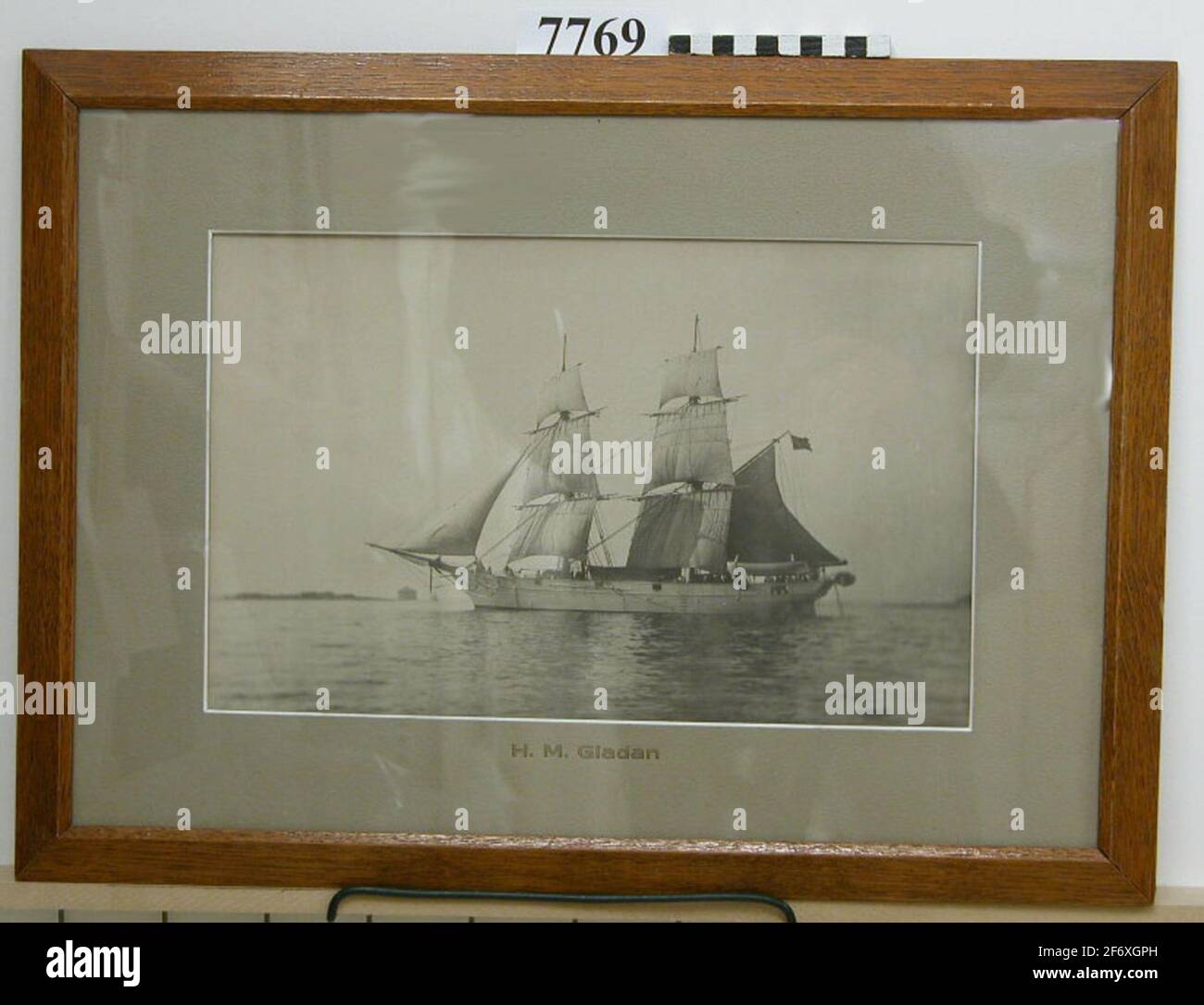 Painting.Plate inside glass and frame.Frame of oak, varnissad. View ...
