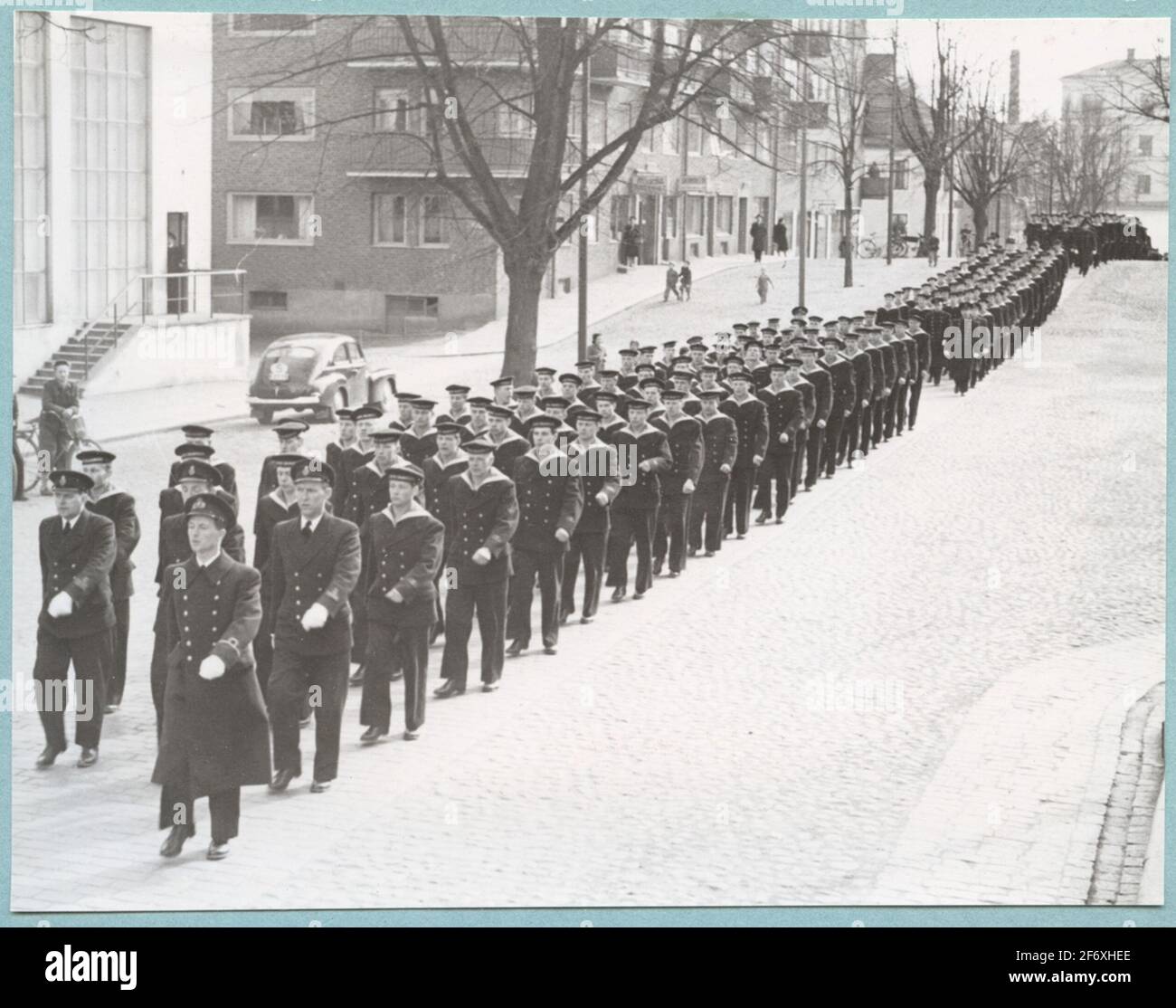 Military movement drill hi-res stock photography and images - Alamy