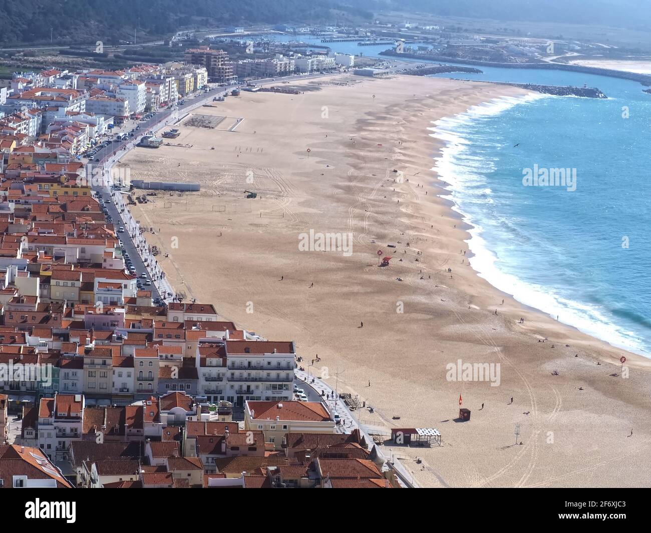 Elevator of nazare hi-res stock photography and images - Alamy