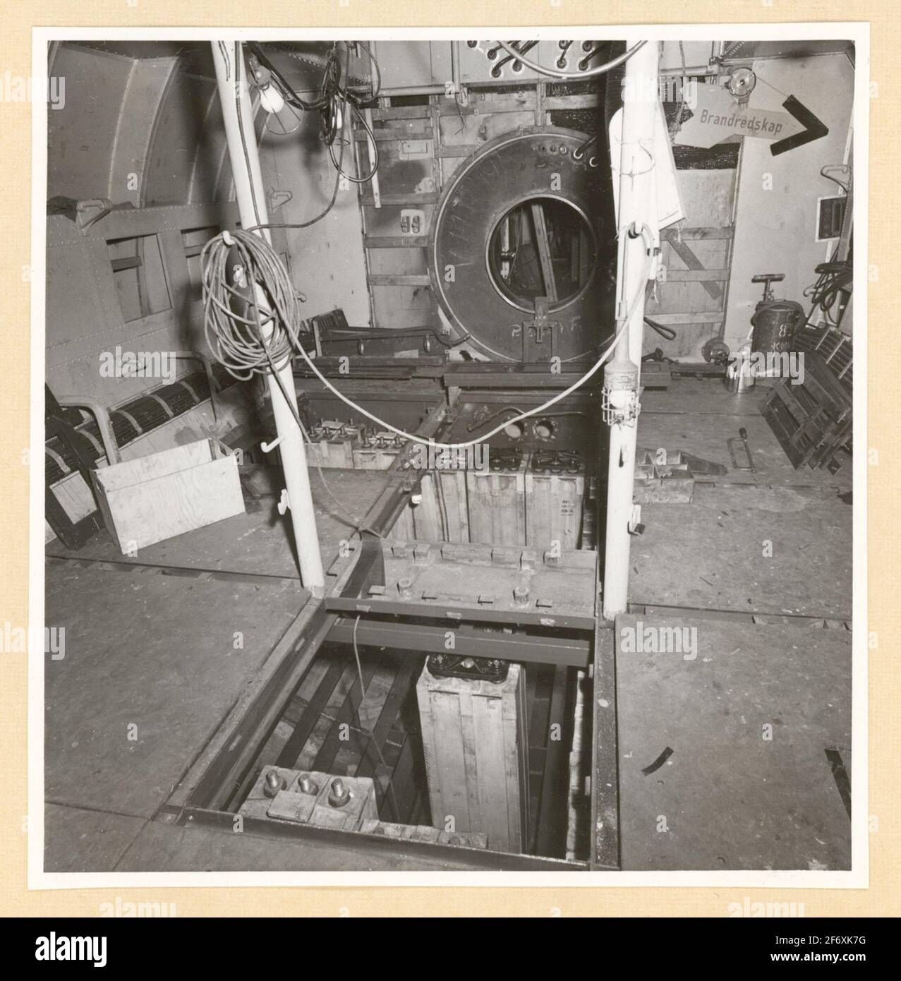 Torpedo room.Manskapsredn.Alas.Rooms seen in front .. Kockums AB ...
