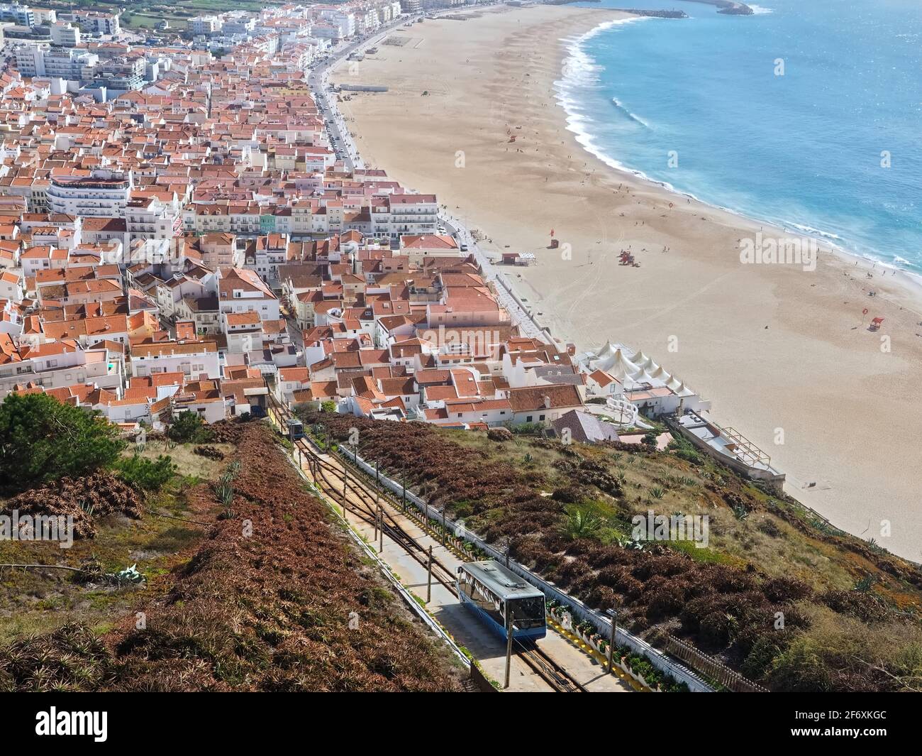 Elevator of nazare hi-res stock photography and images - Alamy