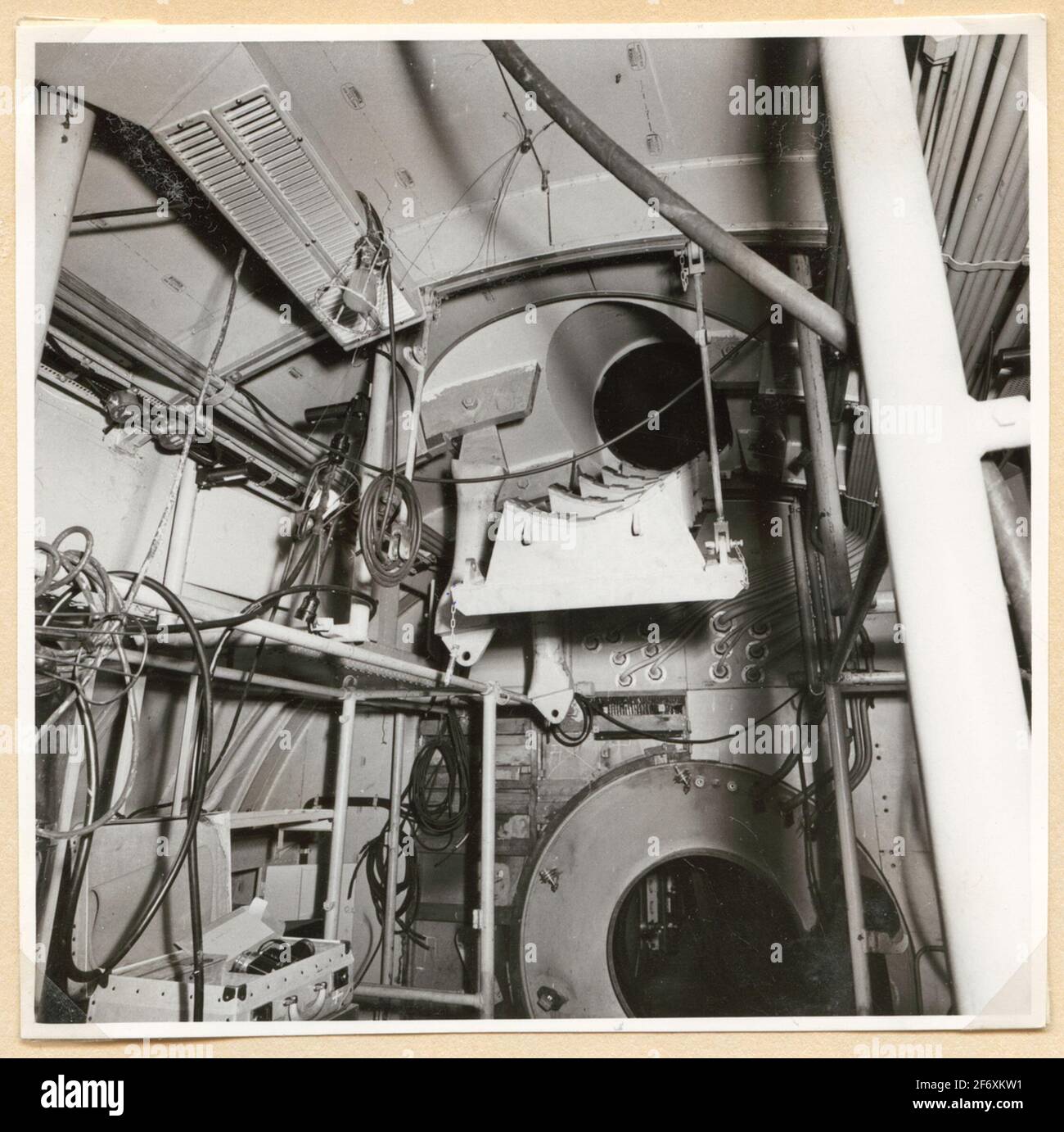 Torpedo room.Torpedd detection cord Stock Photo - Alamy