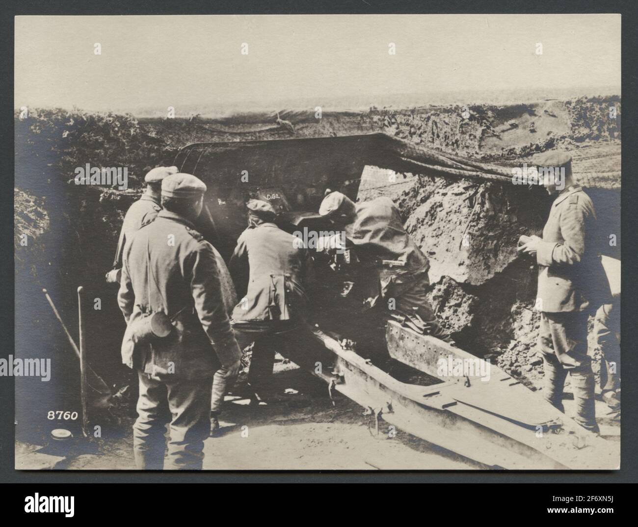 Large german howitzer gun hi-res stock photography and images - Alamy