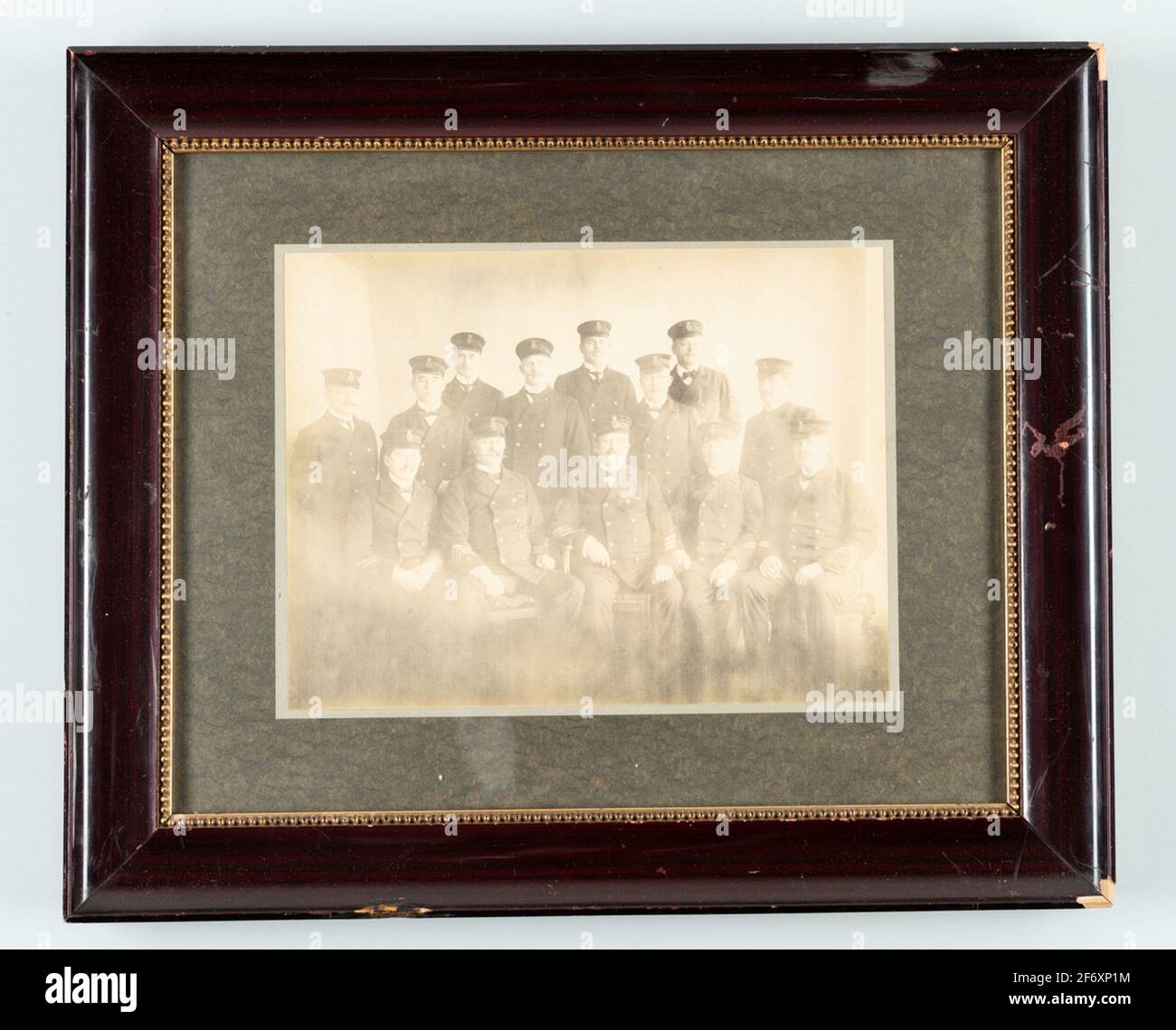 The picture shows flag sub-officers and sub-officers 2 gr in deck and ...