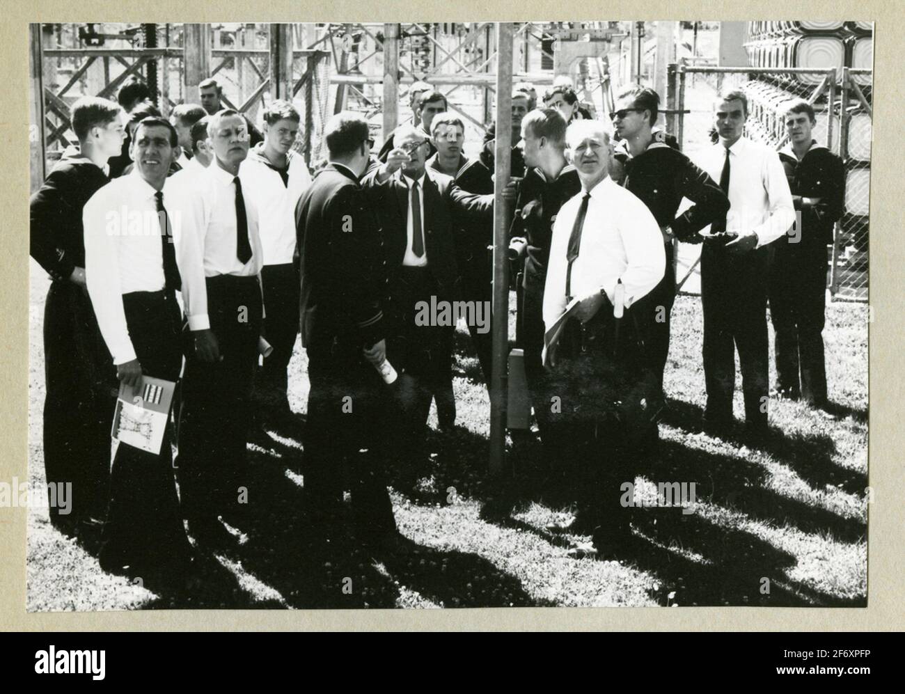 Group of men in uniforms gathered hi-res stock photography and images ...