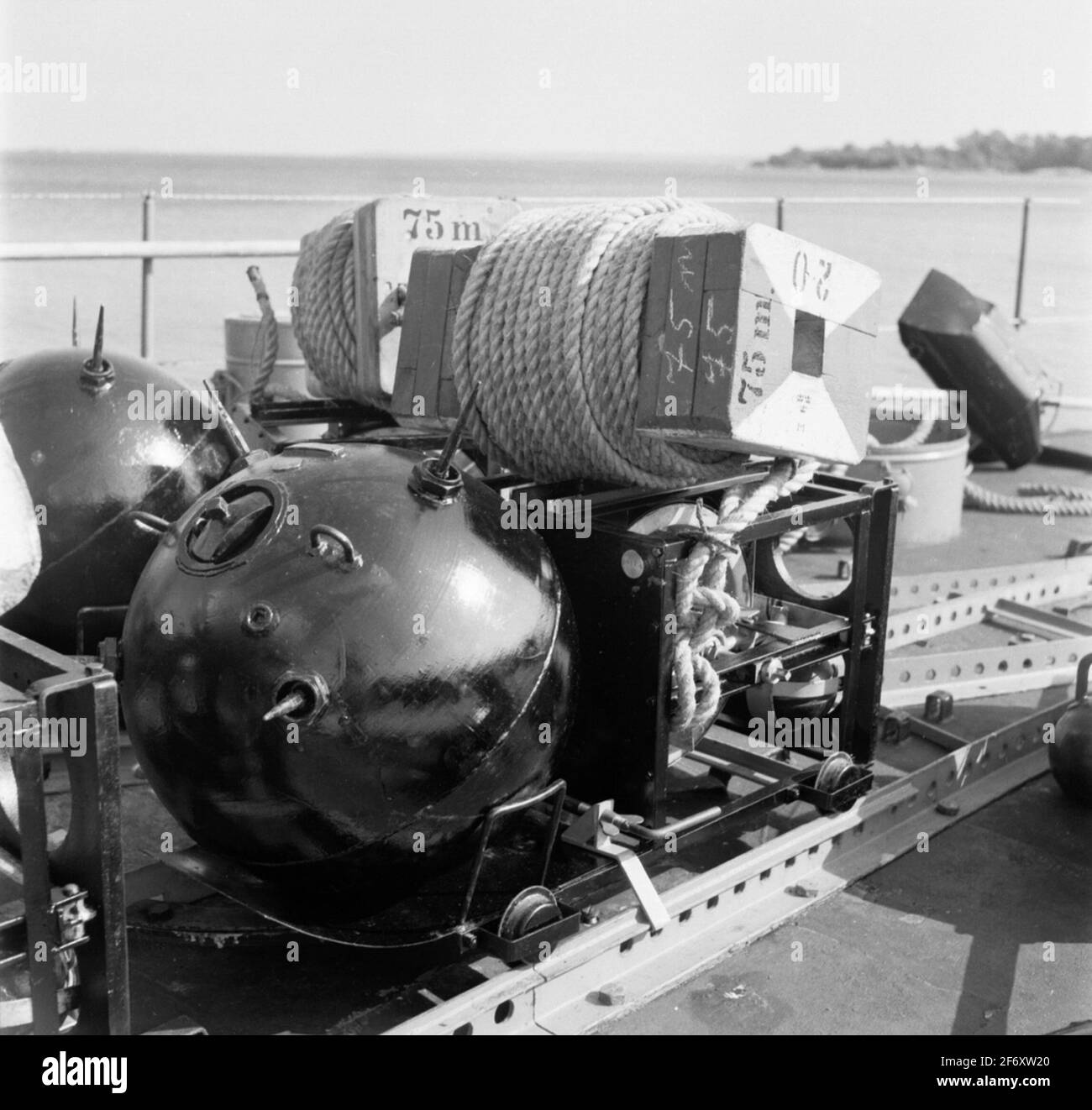 T102 Fixing at sea.Plejad (depicted - name Stock Photo - Alamy
