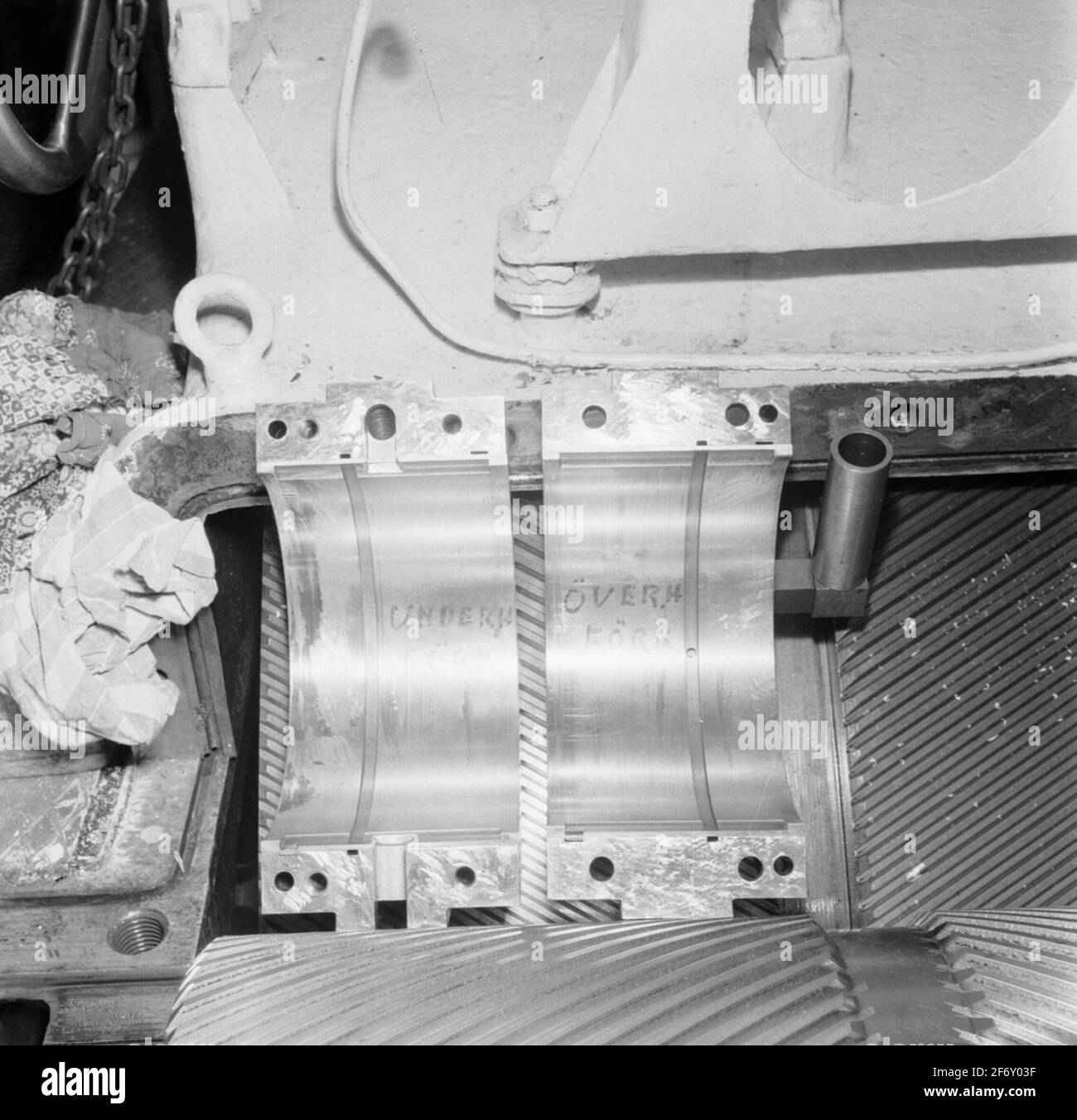 Personnel in warehouse Black and White Stock Photos & Images - Alamy